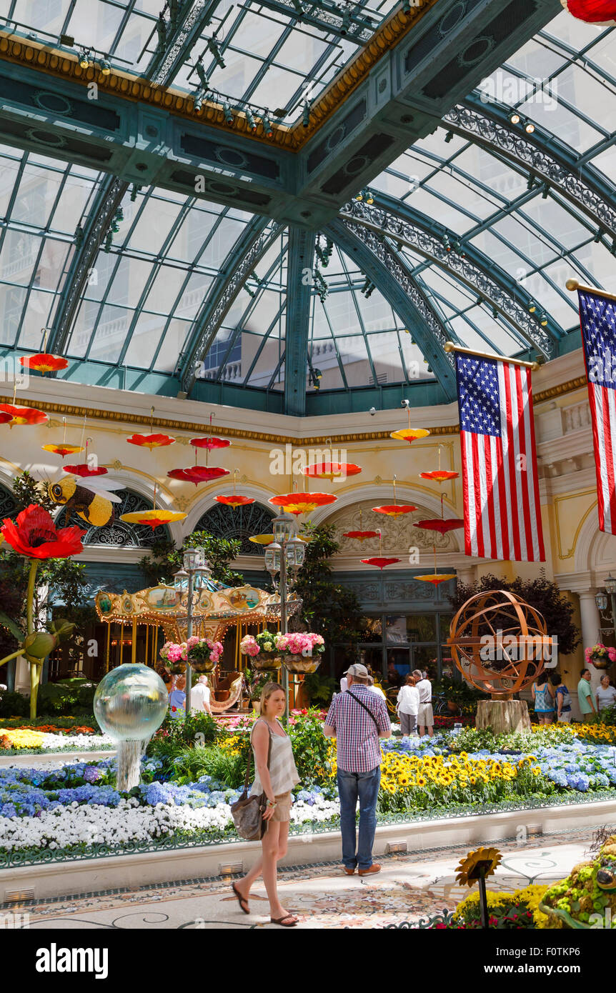 Bellagio Conservatory and Botanical Gardens, Las Vegas Stock Photo - Alamy