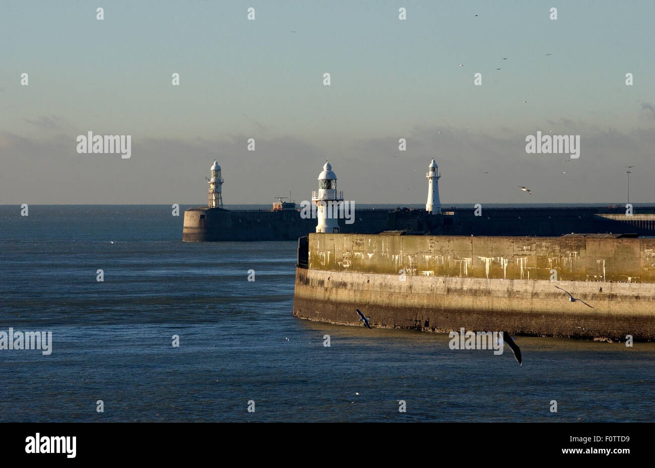 AJAXNETPHOTO - 22ND DEC, 2009. DOVER,ENGLAND. - BREAKWATER - seaward ...