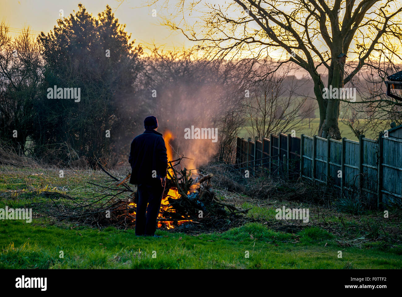 Mysterious man silhouette hi-res stock photography and images - Alamy