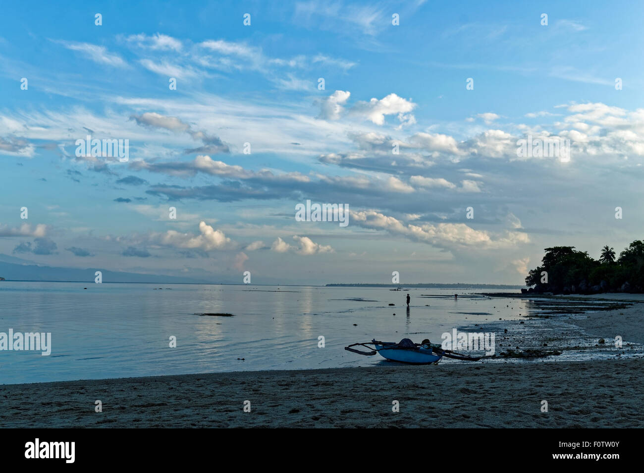 School morning philippines hi-res stock photography and images - Alamy