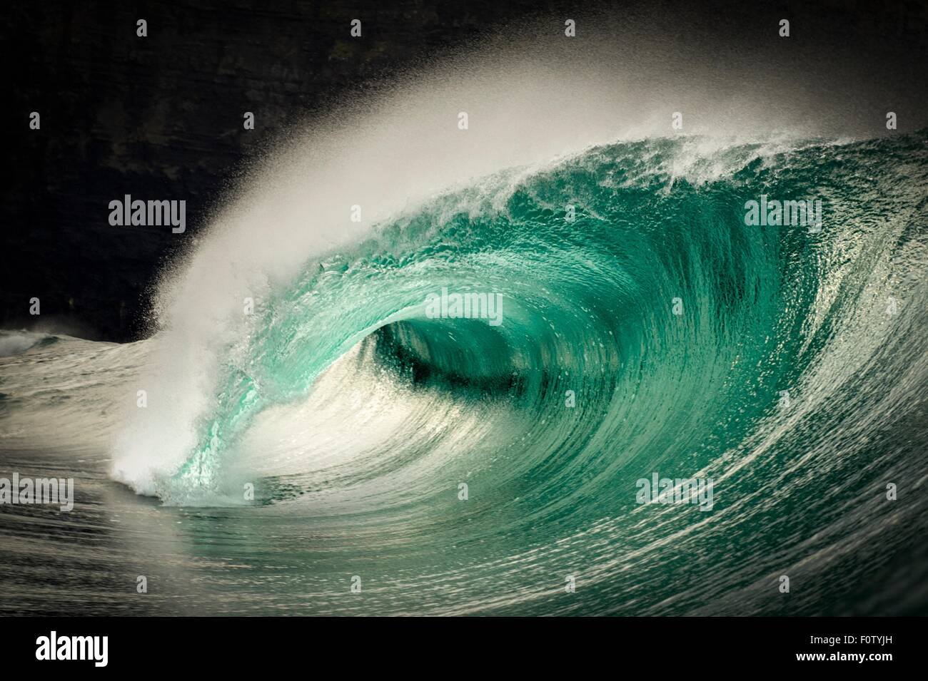 Rileys wave hi-res stock photography and images - Alamy