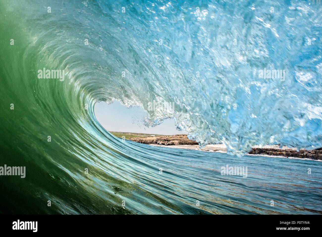 Beautiful ocean wave hi-res stock photography and images - Alamy