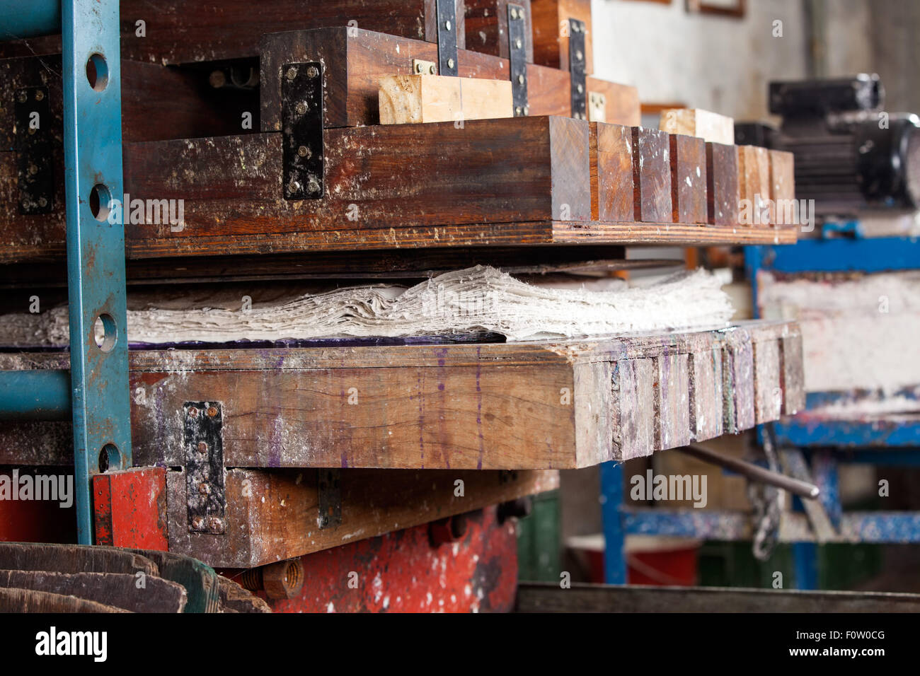Paper pulp machine machinery hi-res stock photography and images - Alamy