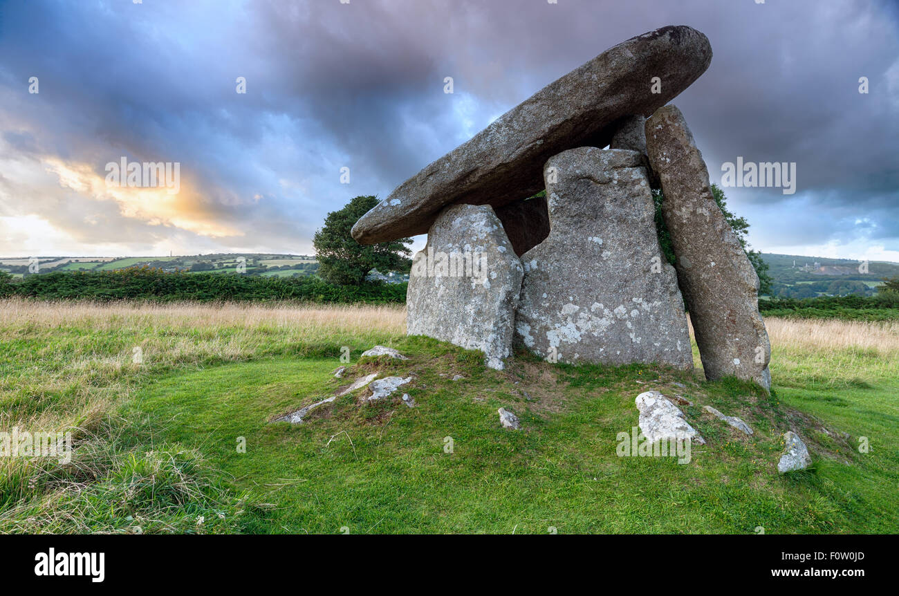 Dolmen in cornwall hi-res stock photography and images - Alamy