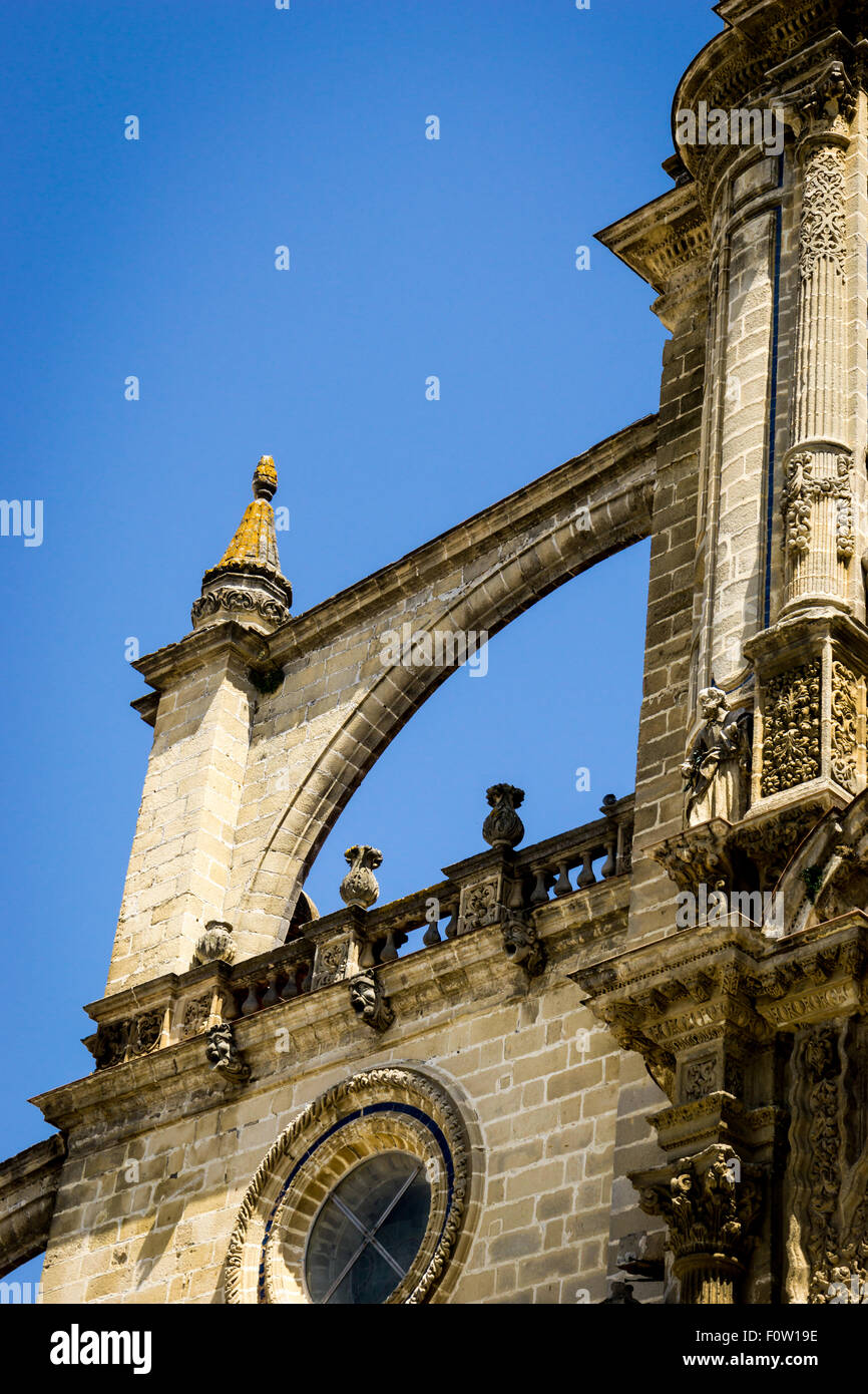 Flying buttress hi-res stock photography and images - Alamy