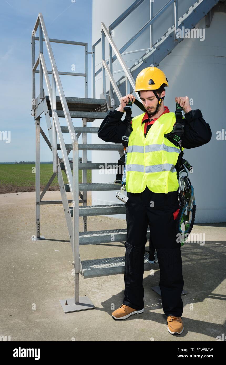 Modern worker hi-res stock photography and images - Alamy