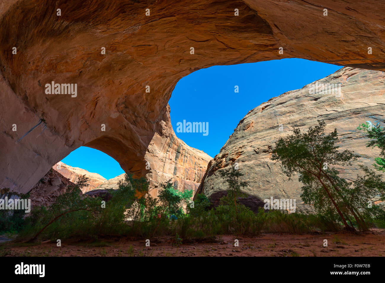 Beautiful Jacob Hamblin Arch in Coyote Gulch Grand Staircase Escalante ...