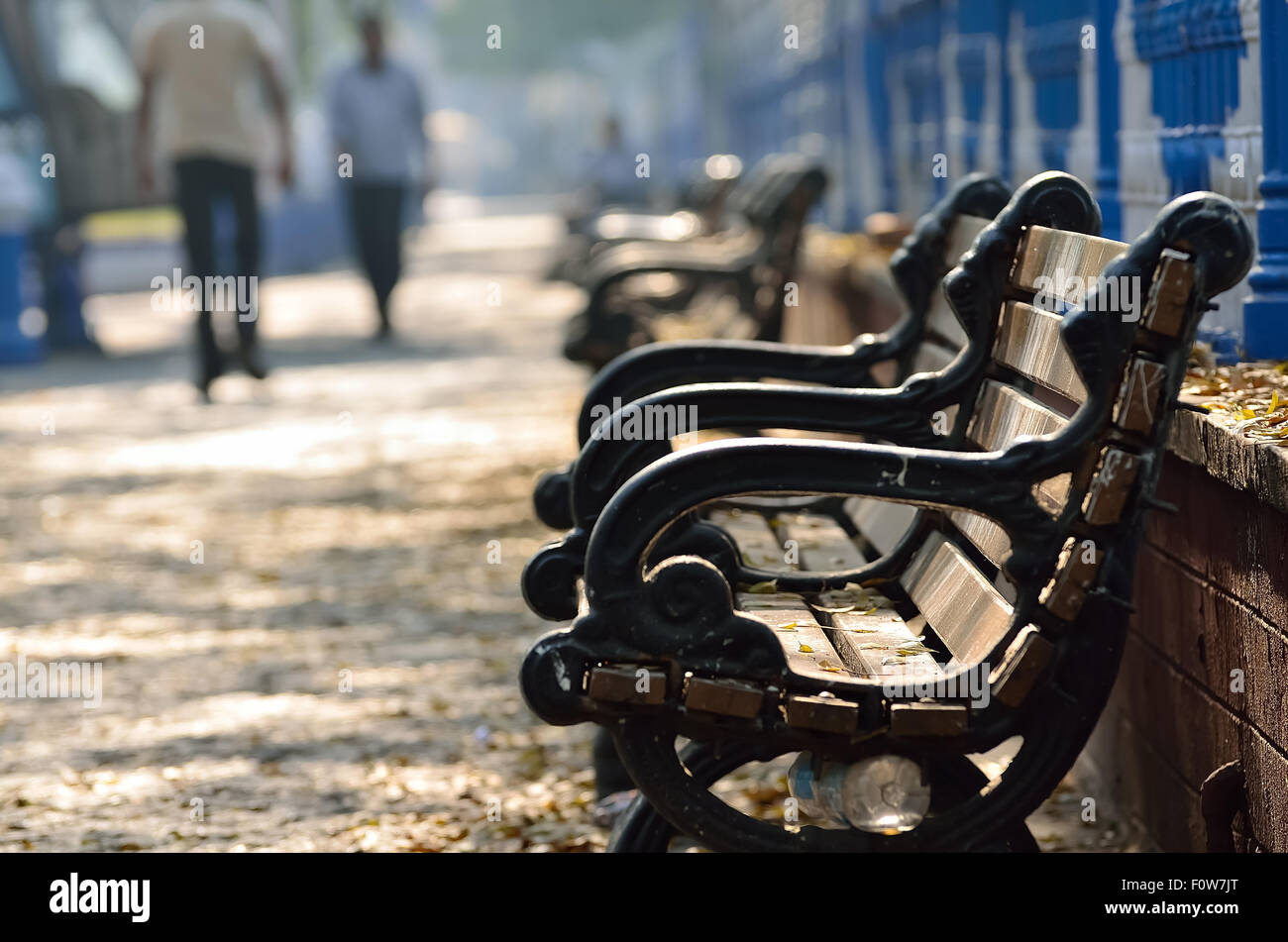 Park bench, side view, empty hi-res stock photography and images - Alamy