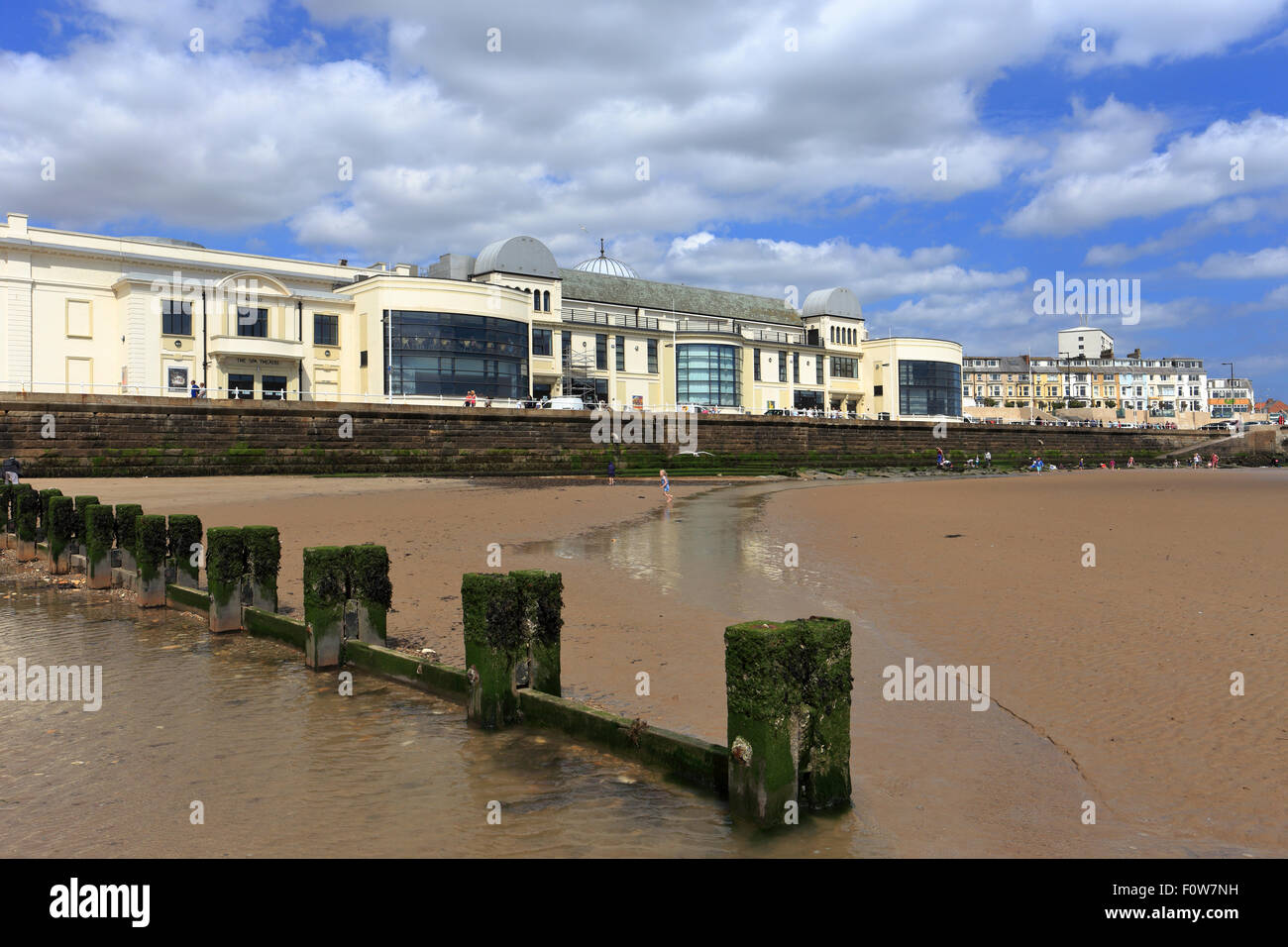 Bridlington south beach hi-res stock photography and images - Alamy