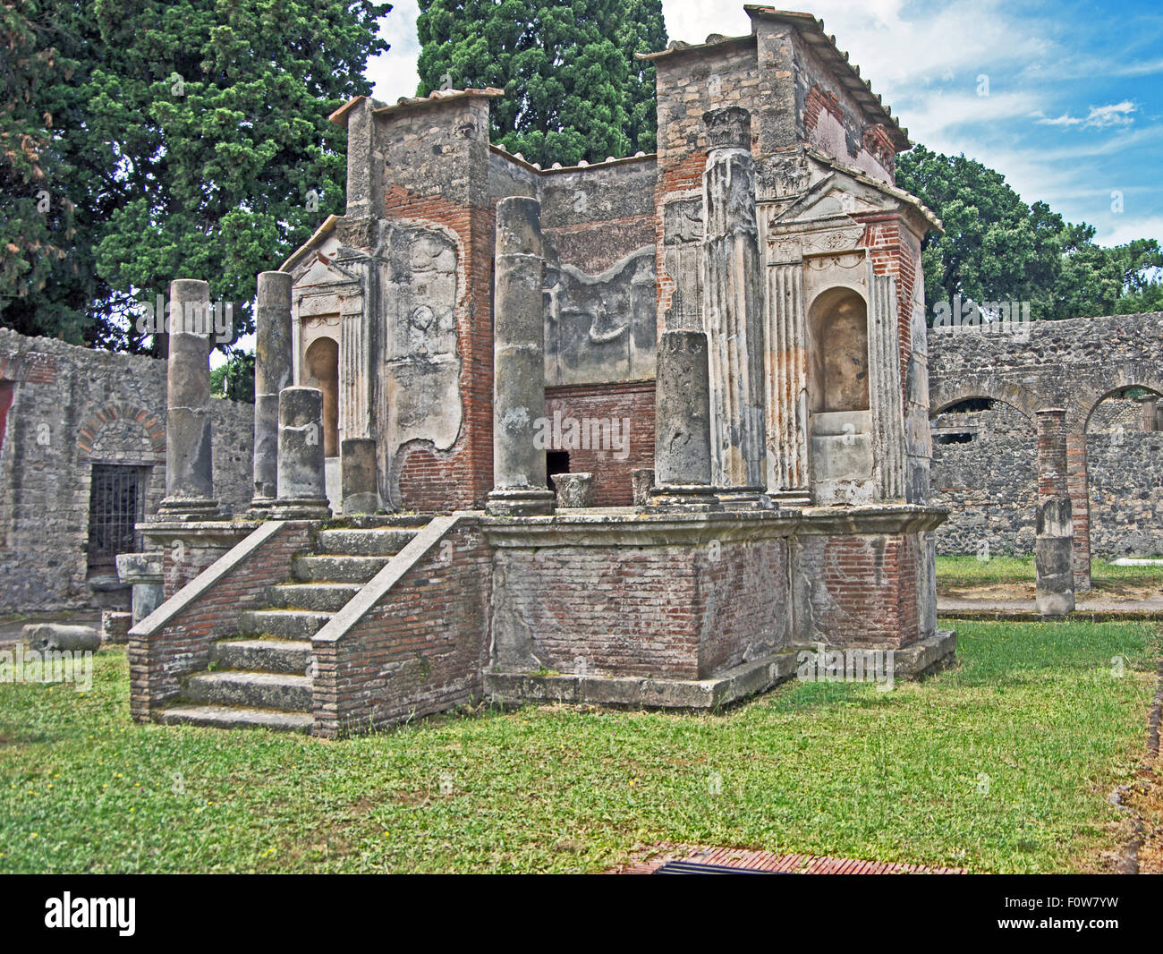 Temple of Isis, Pompeii, Ruin, Amalfi Coast, Campania, Italy ...