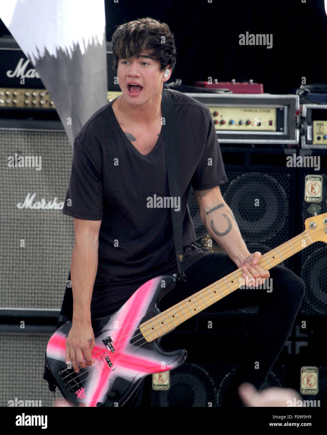 New York, USA. 21st Aug, 2015. Musician CALUM HOOD from the band 5 ...