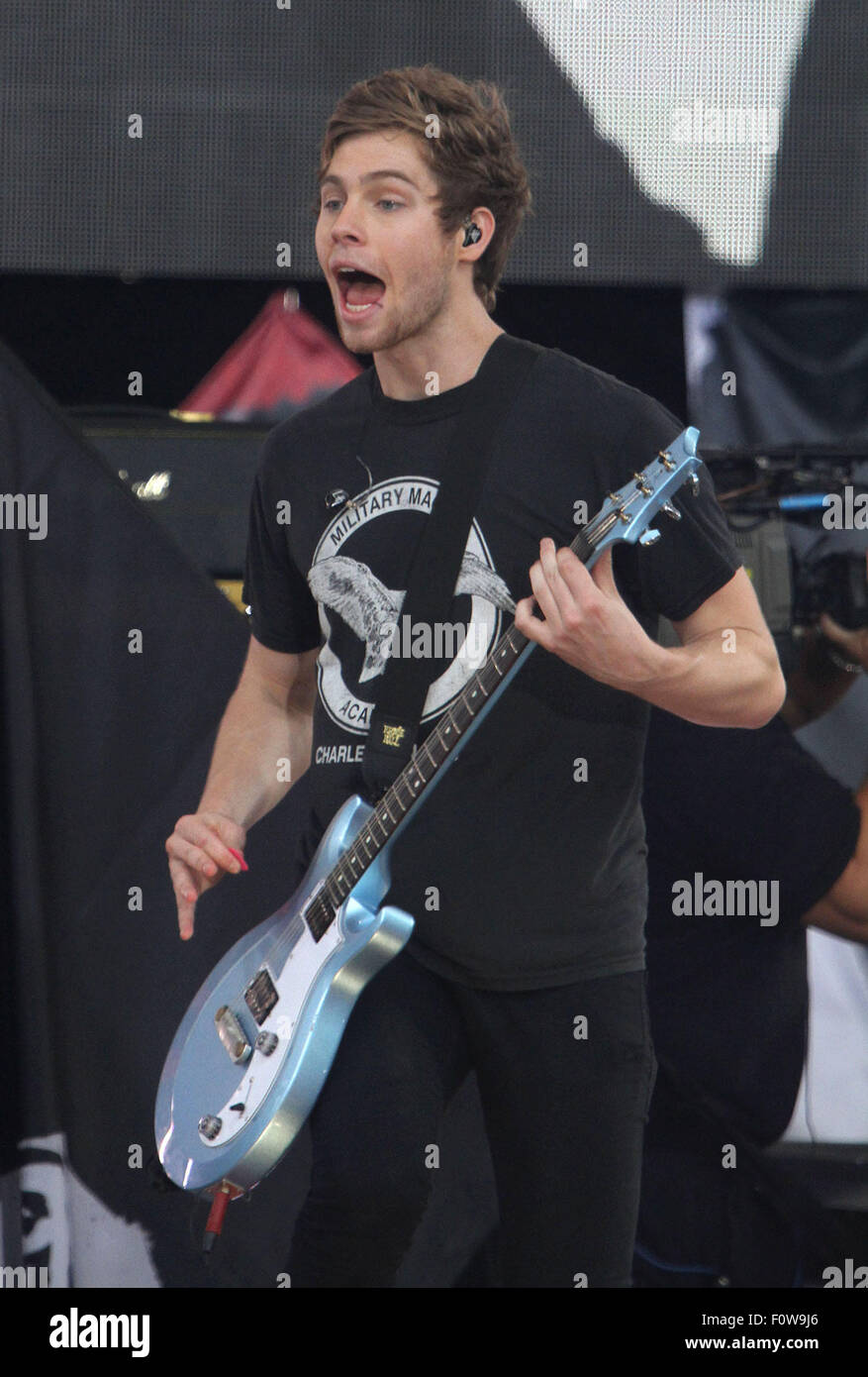 New York, USA. 21st Aug, 2015. Musician LUKE HEMMINGS from the band 5 ...
