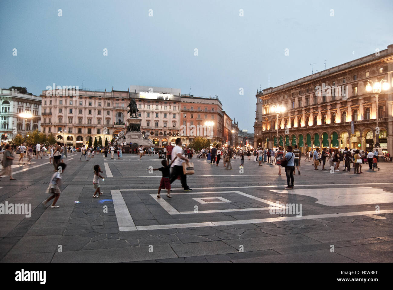 Milan, Duomo Square Stock Photo - Alamy