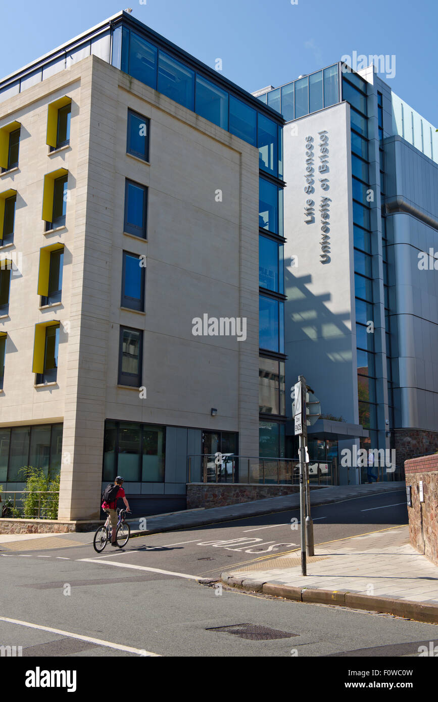 Life sciences building bristol uni hi-res stock photography and images ...