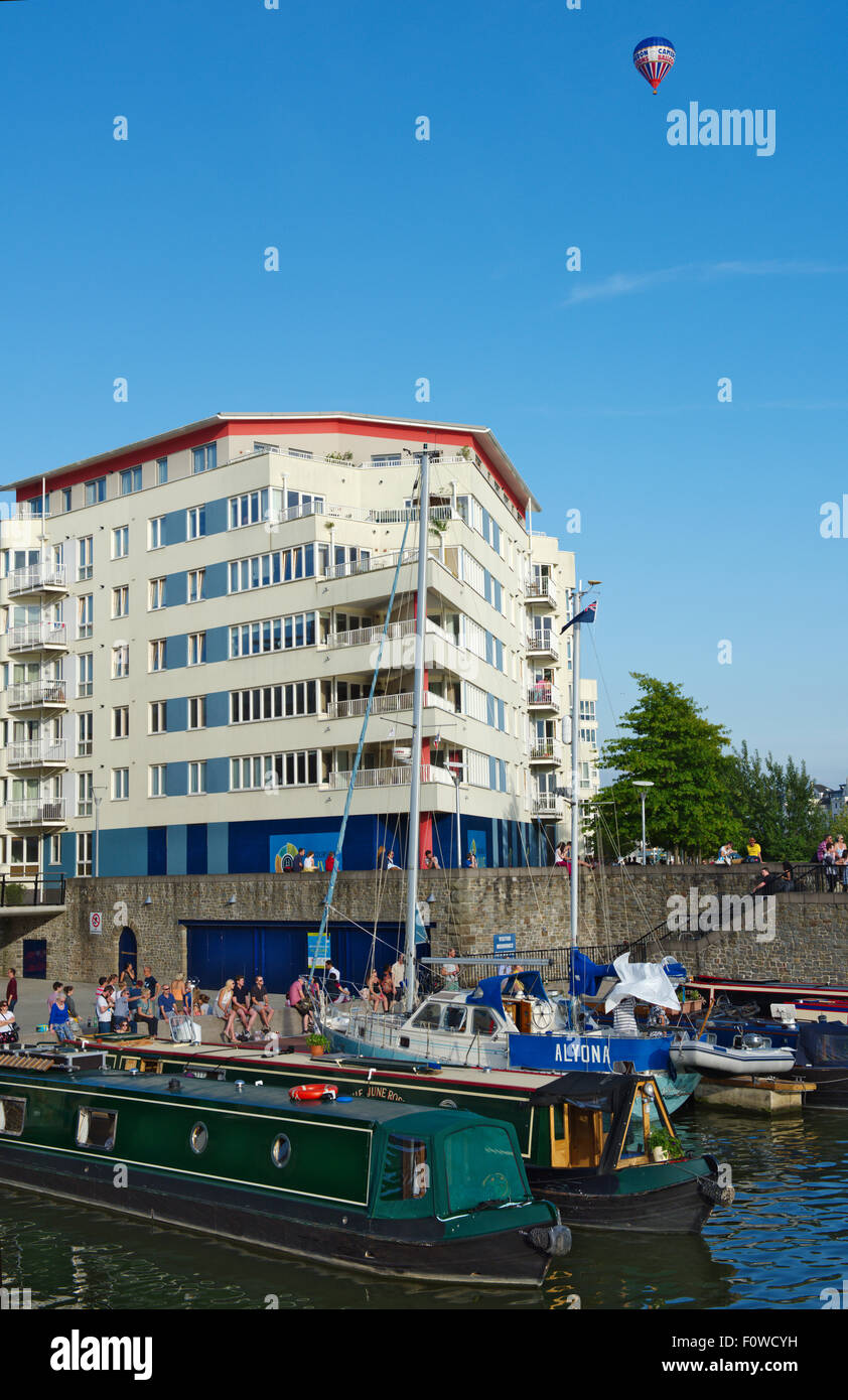 Millennium promenade bristol hi-res stock photography and images - Alamy
