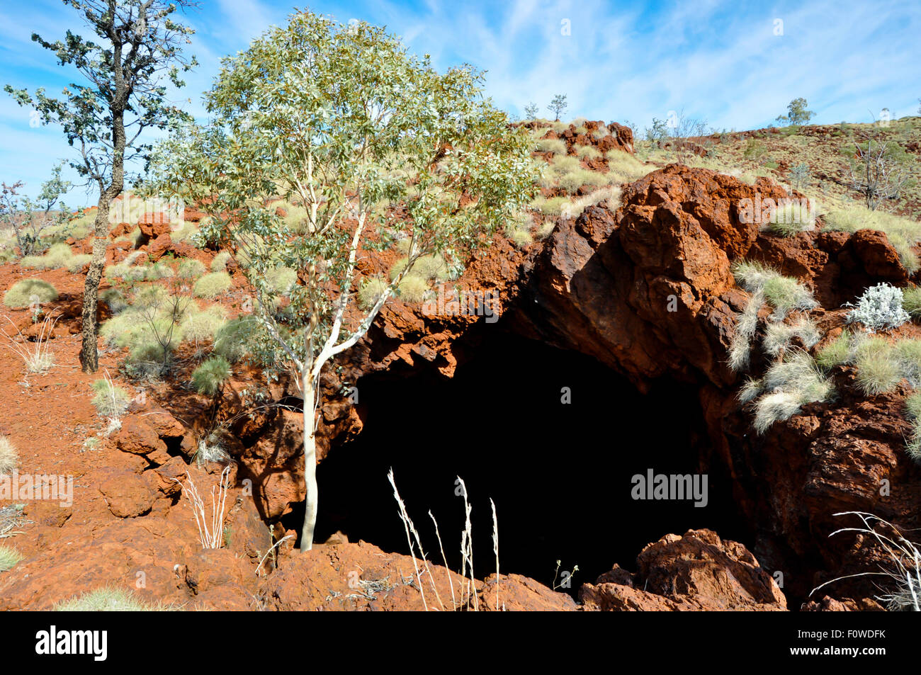 Small Cave - Outback Australia Stock Photo - Alamy