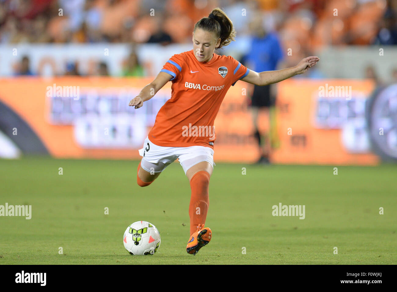Houston, Texas, USA. 21st Aug, 2015. Houston Dash midfielder Andressa ...