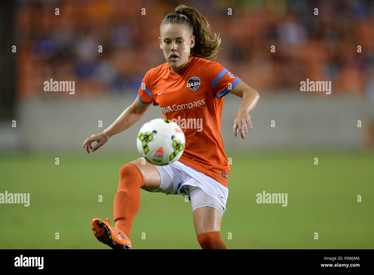 Houston, Texas, USA. 21st Aug, 2015. Houston Dash midfielder Andressa ...