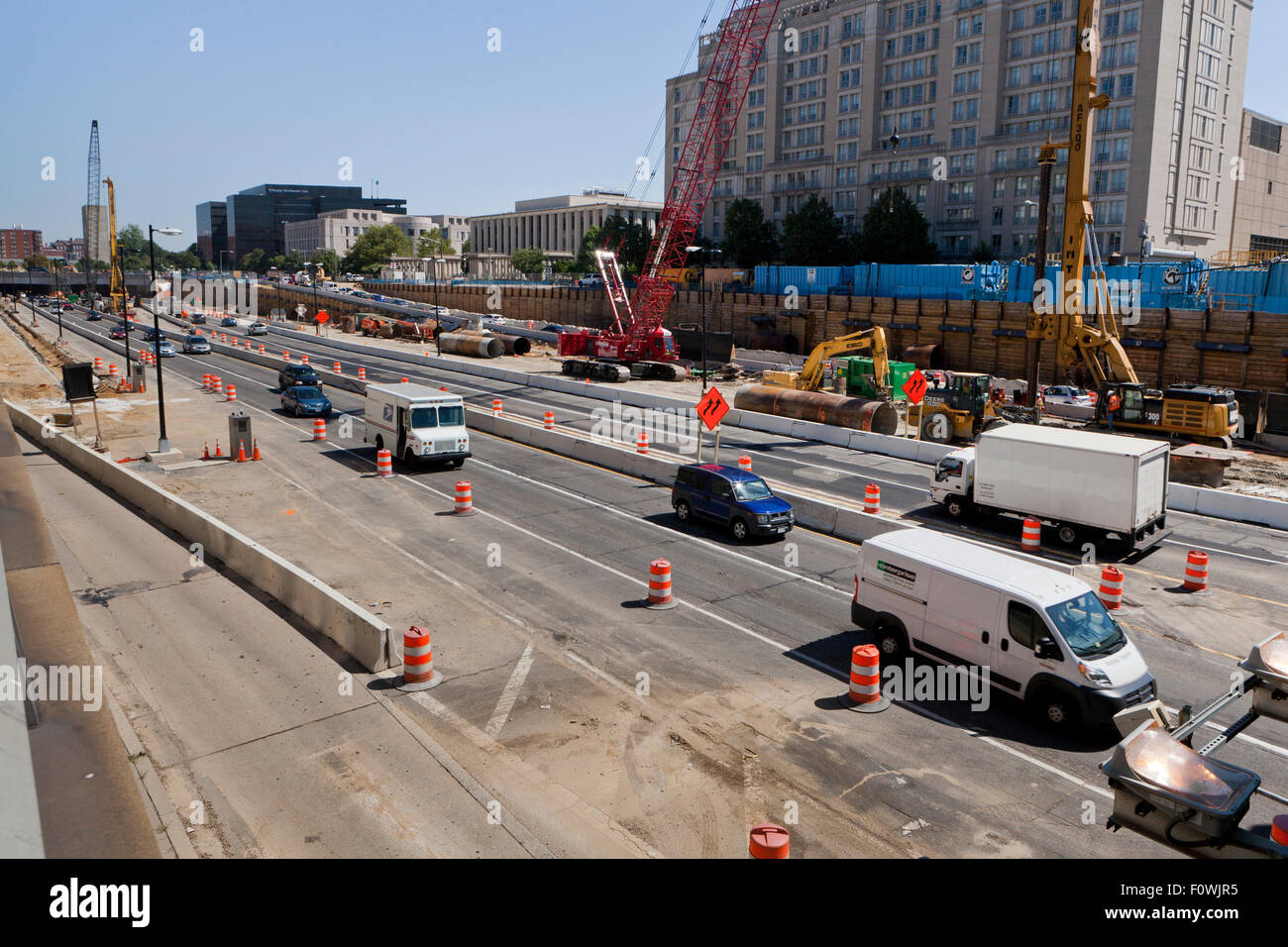 Highway construction hi-res stock photography and images - Alamy
