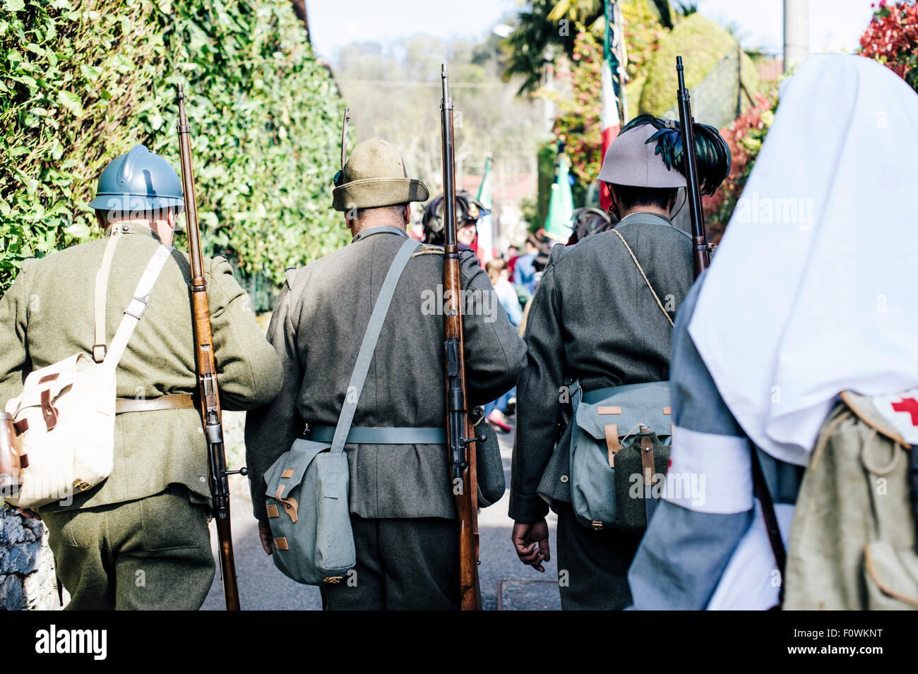 Italian military uniform hi-res stock photography and images - Alamy