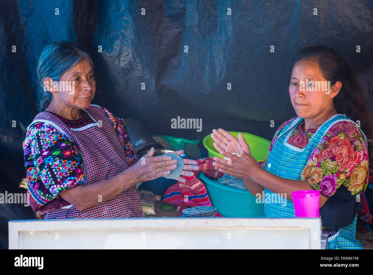 Portrait of Guatemalan women in the Chichicastenango Market Stock Photo ...