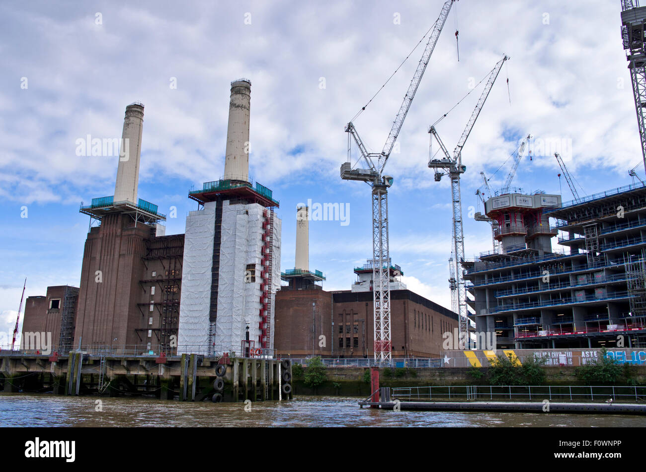 Battersea Power Station redevelopment and adjoining new residential ...