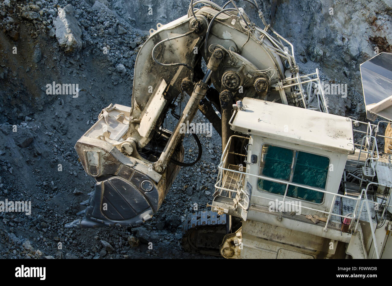 Open pit machinery Stock Photo - Alamy
