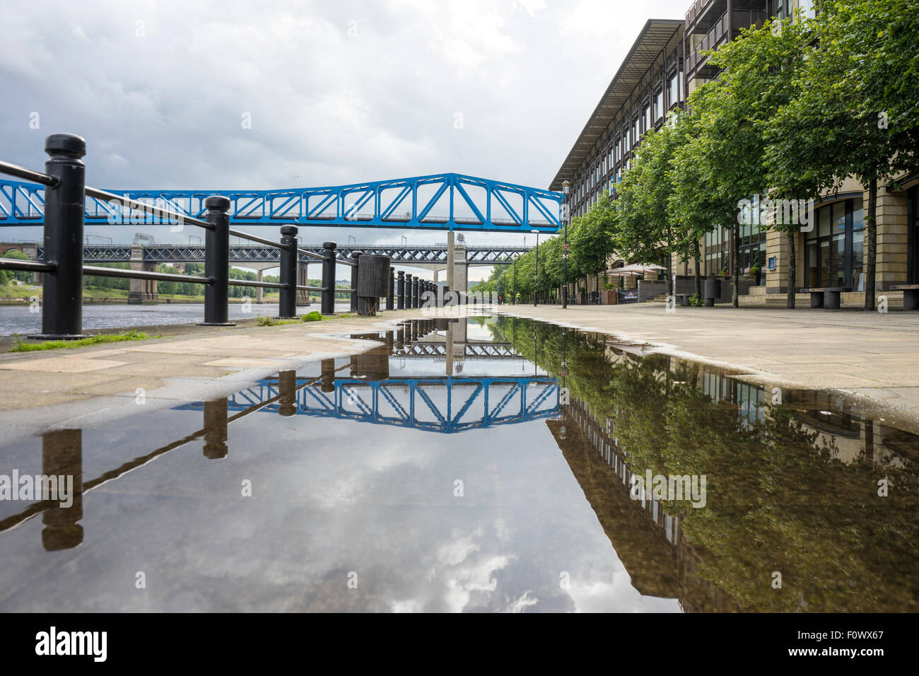 Queen Elizabeth II Metro Bridge. Train bridge that spans the River Tyne ...