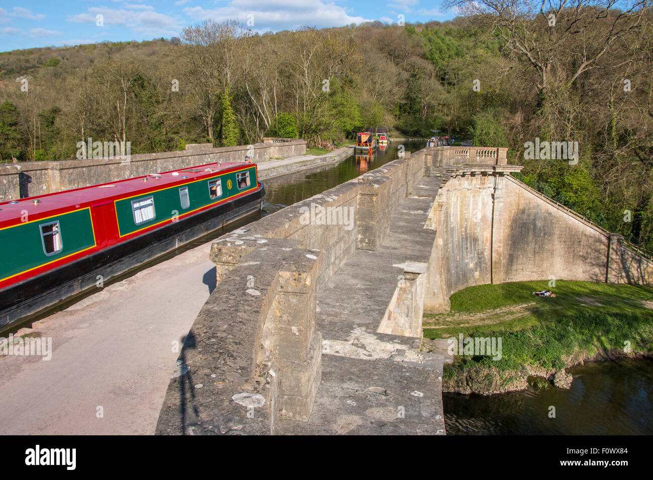 English barge canal tourism hi-res stock photography and images - Alamy