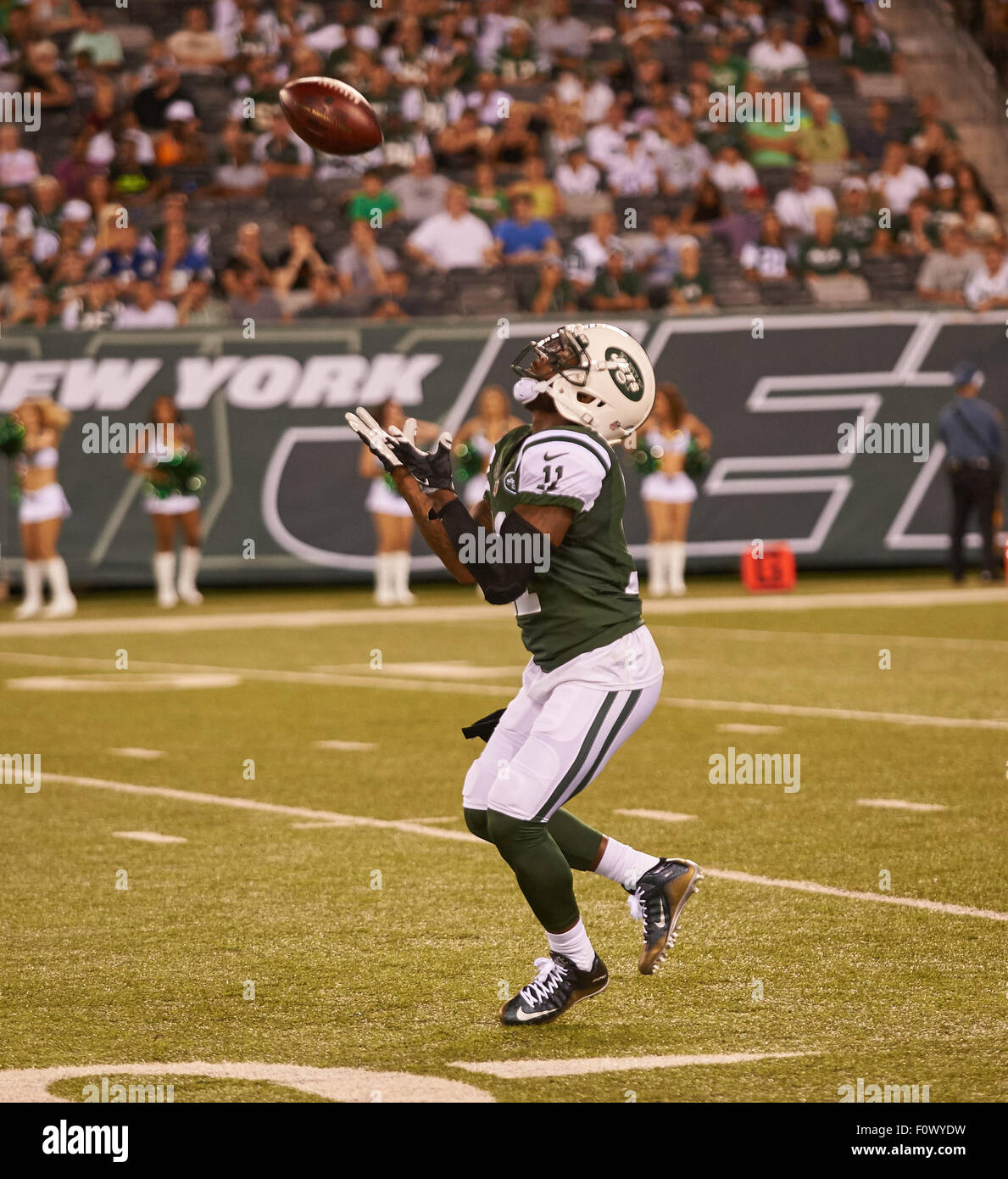 East Rutherford, New Jersey, USA. 22nd Aug, 2015. Jets punt returner ...