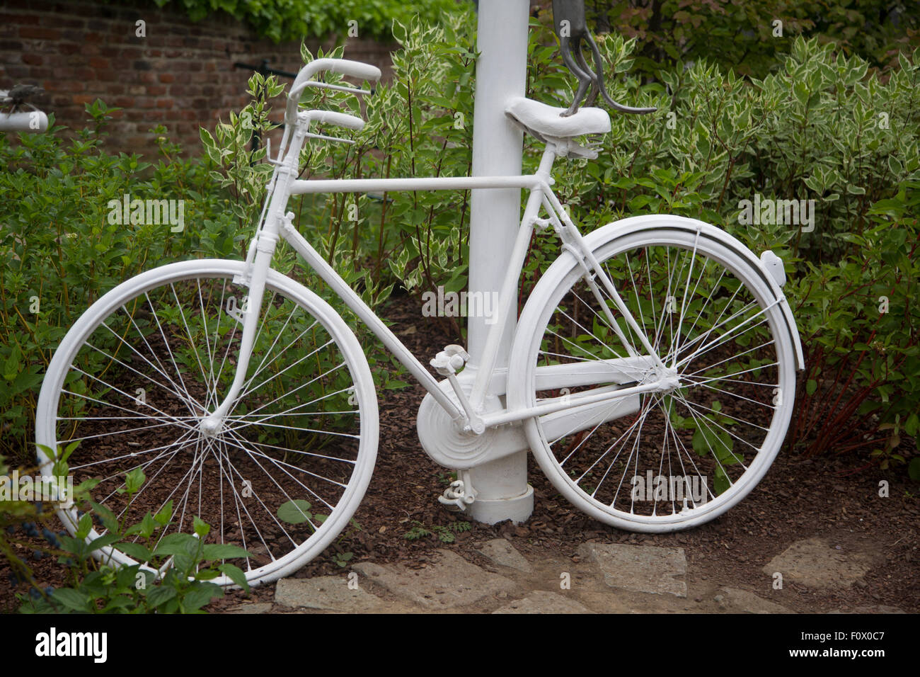 Retro cycle hi-res stock photography and images - Alamy
