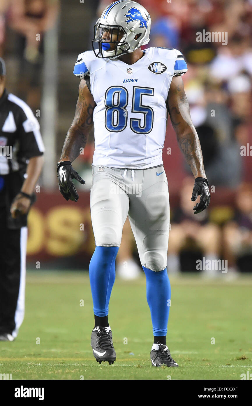 Tight stands hi-res stock photography and images - Alamy