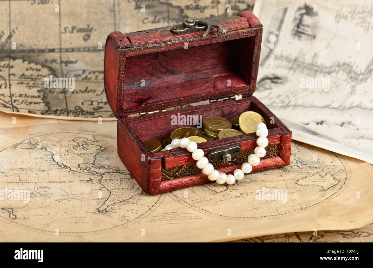 Old paper map hi-res stock photography and images - Alamy