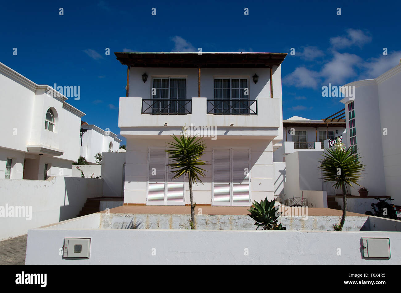 Whitewashed windows hi-res stock photography and images - Alamy