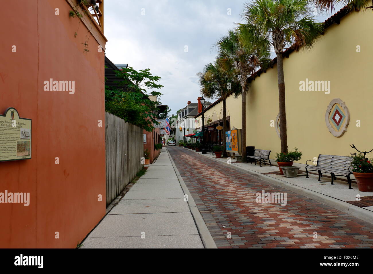 Looking south on Aviles Street from King Street - St. Augustine, FL ...