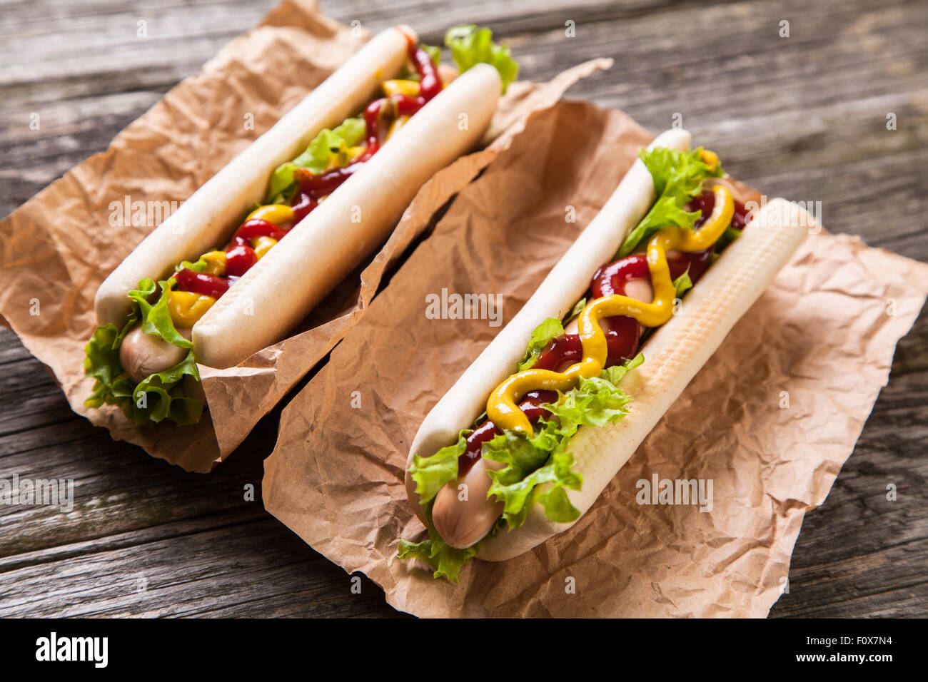 Red hot dogs hi-res stock photography and images - Alamy