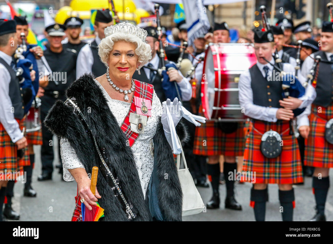 Glasgow, Scotland, UK. 22nd August, 2015. Thousands of people took part ...
