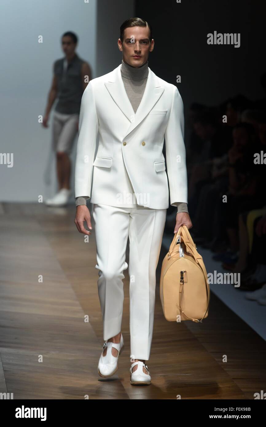 Milan Men's Fashion Week Spring/Summer 2016 - DAKS - Catwalk Featuring ...