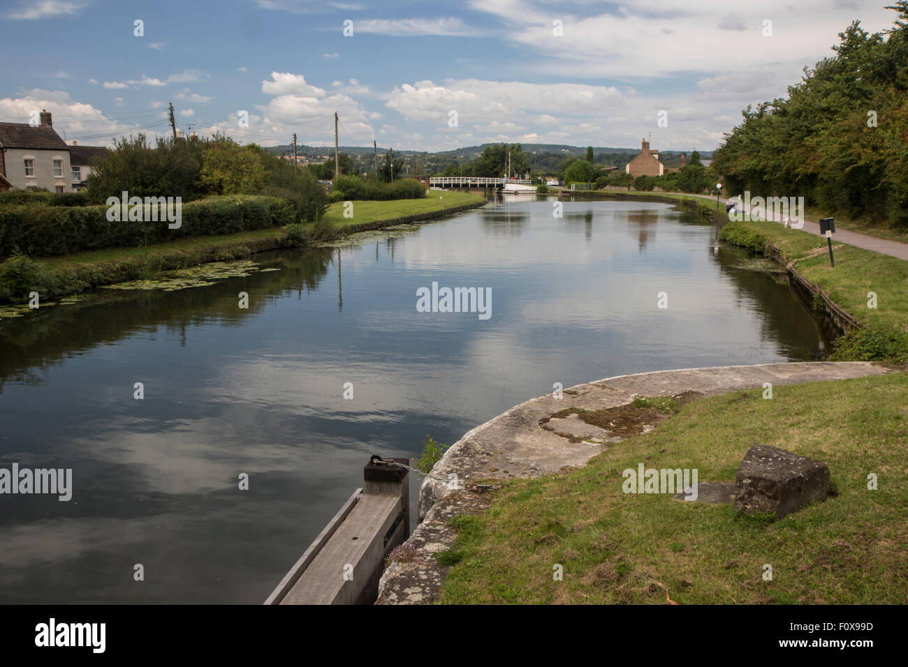 Slimbridge gloucestershire sharpness canal hi-res stock photography and ...
