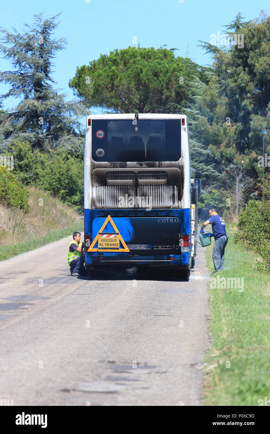 Bus fire rome hi-res stock photography and images - Alamy