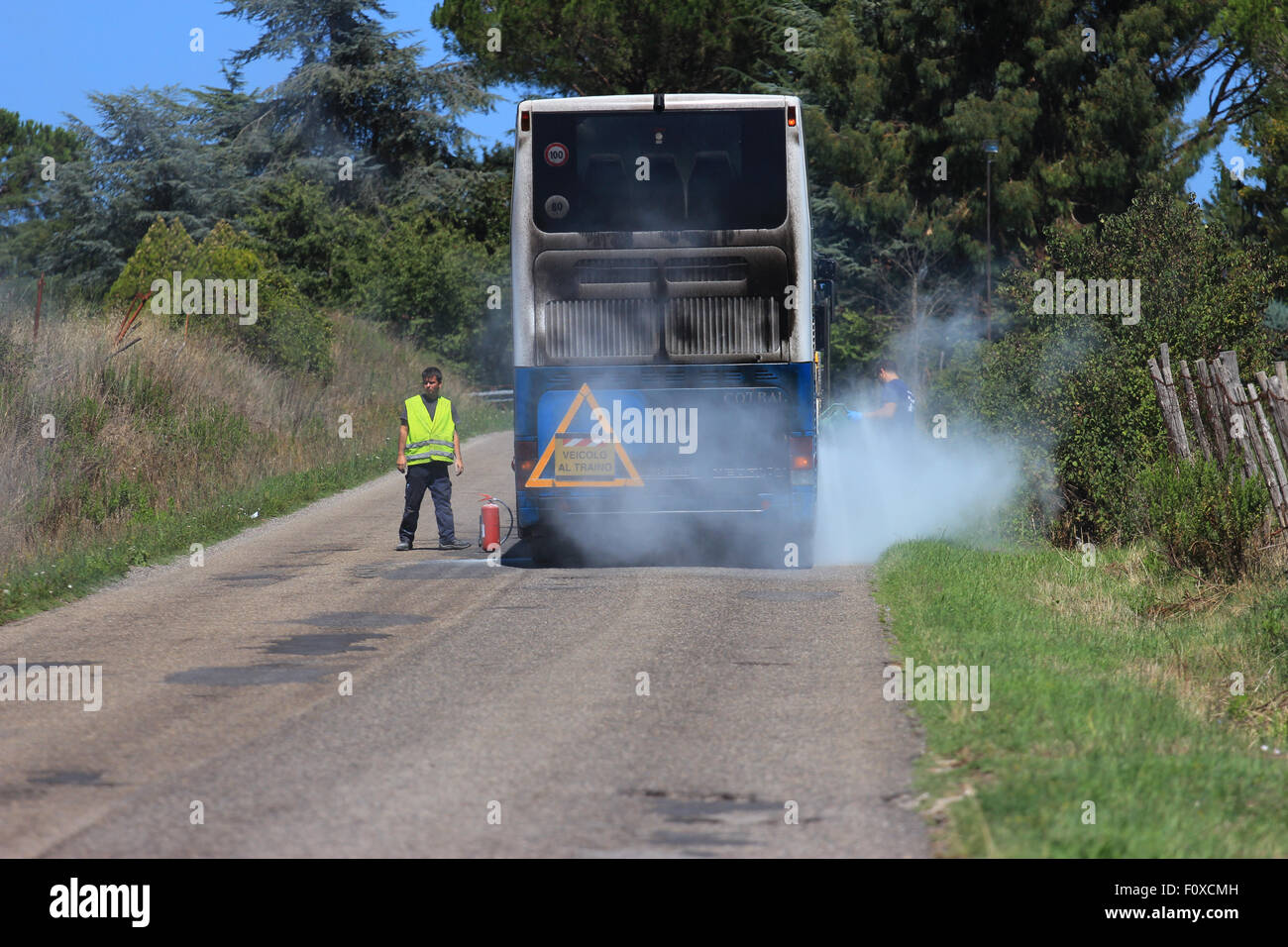 Bus fire rome hi-res stock photography and images - Alamy