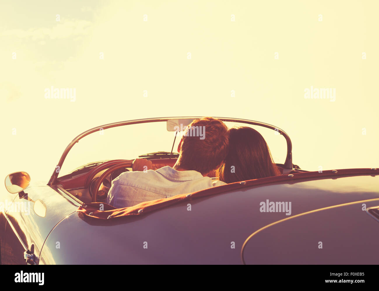 1970s couple sunset hi-res stock photography and images - Alamy