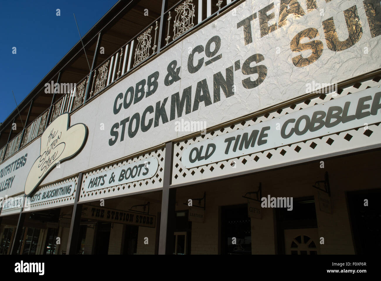 Longreach house hi-res stock photography and images - Alamy