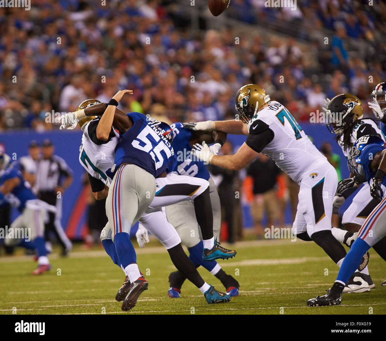 East Rutherford, New Jersey, USA. 22nd Aug, 2015. Giants' linebacker J ...
