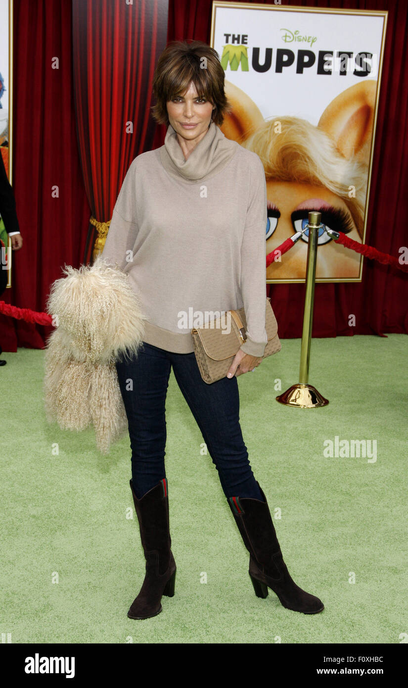 HOLLYWOOD, CA - NOVEMBER 12, 2011. Lisa Rinna at the World premiere of ...