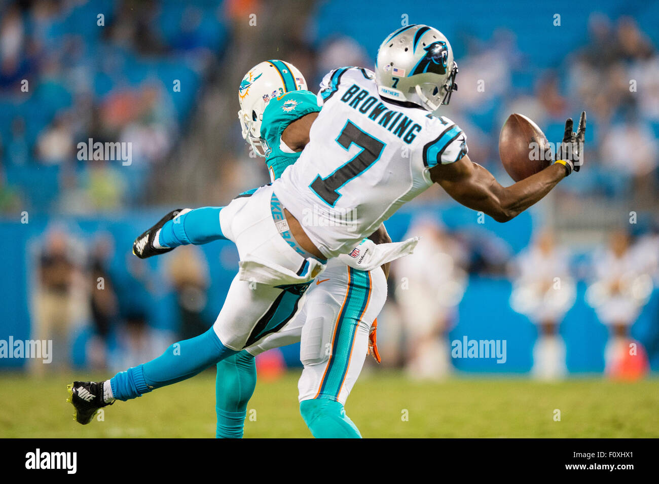 Charlotte, NC, USA. 22nd Aug, 2015. #7 Carolina WR Paul Browning tries ...