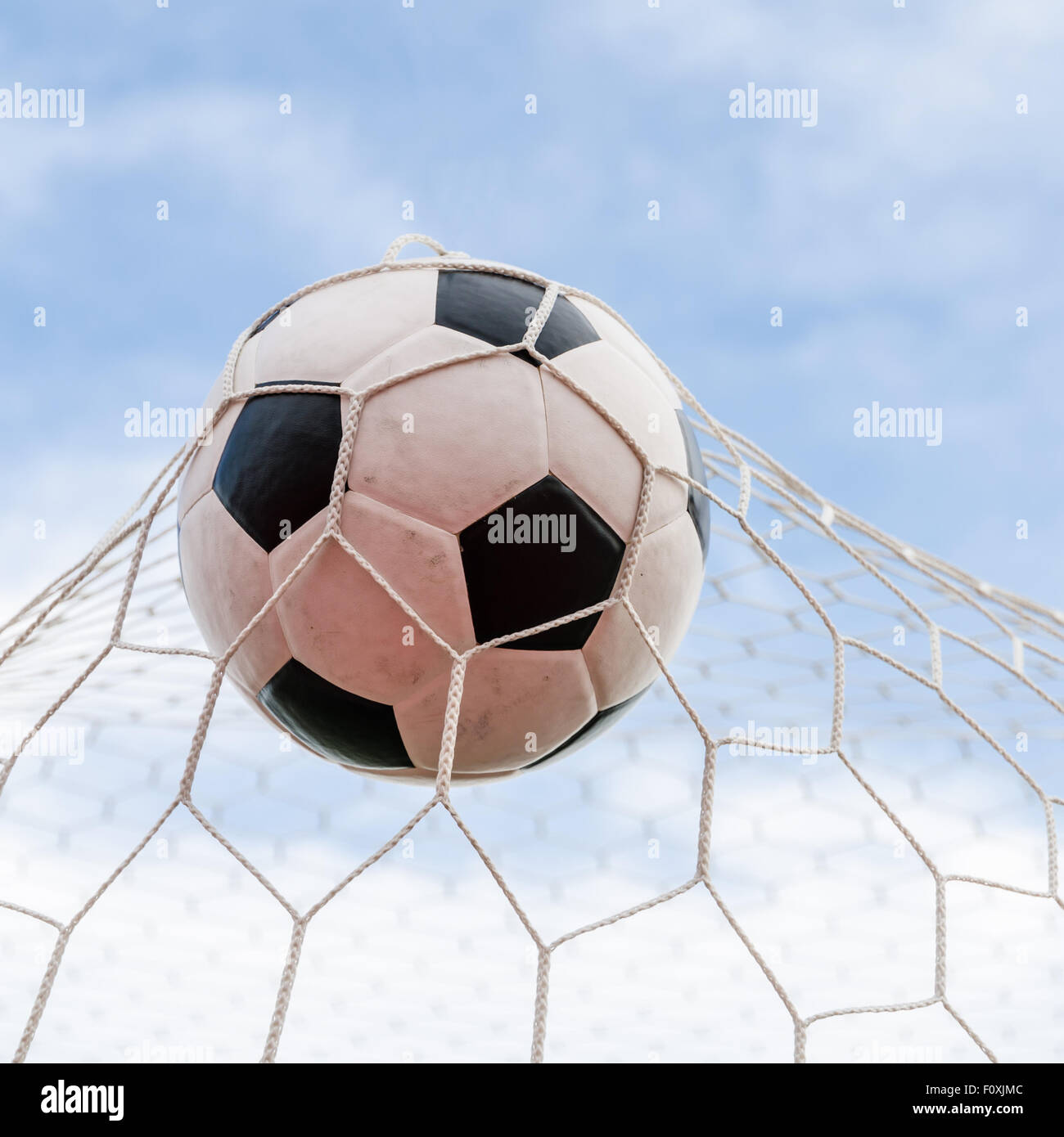 Ball and net hi-res stock photography and images - Alamy