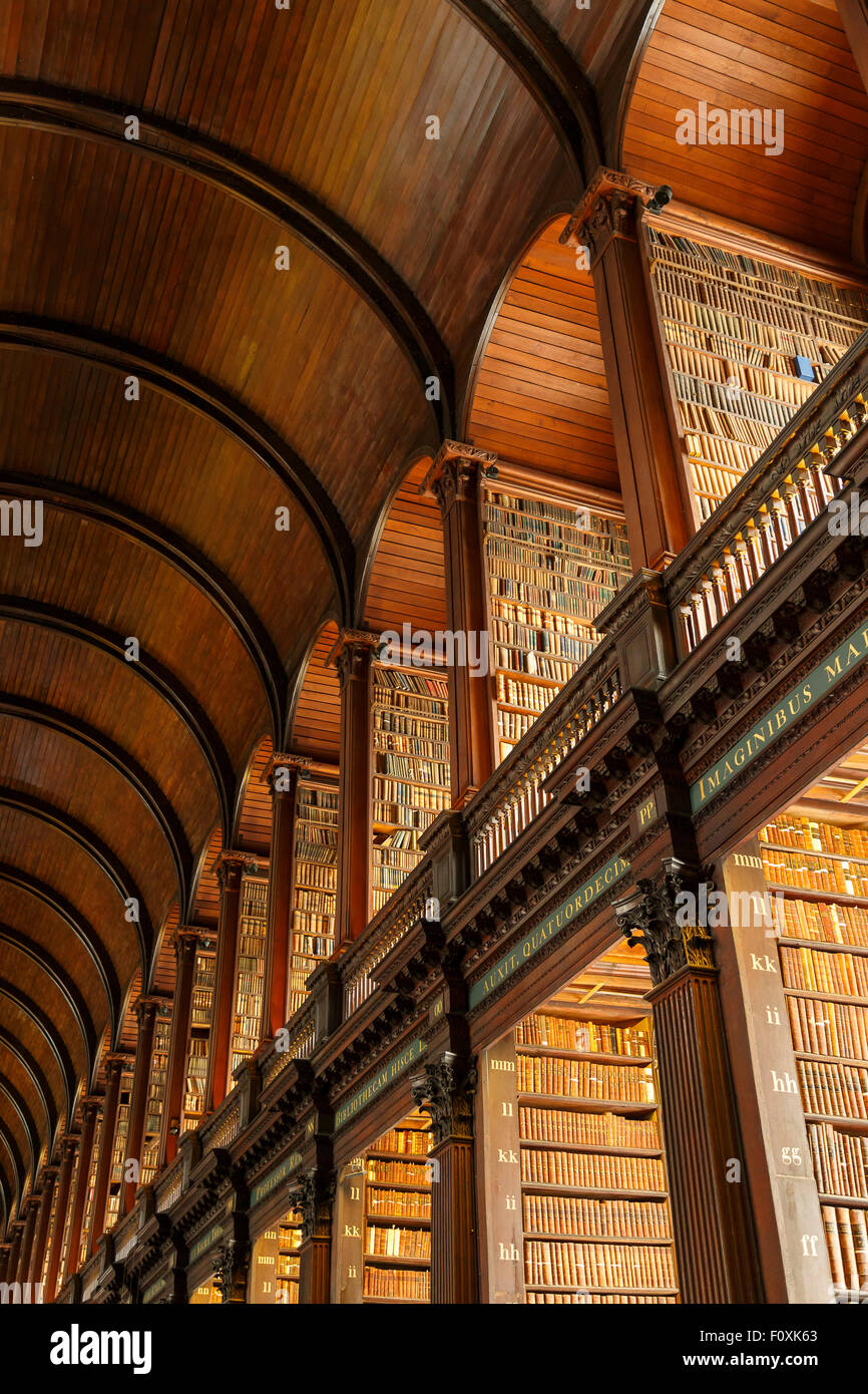 Trinity college dublin library hi-res stock photography and images - Alamy