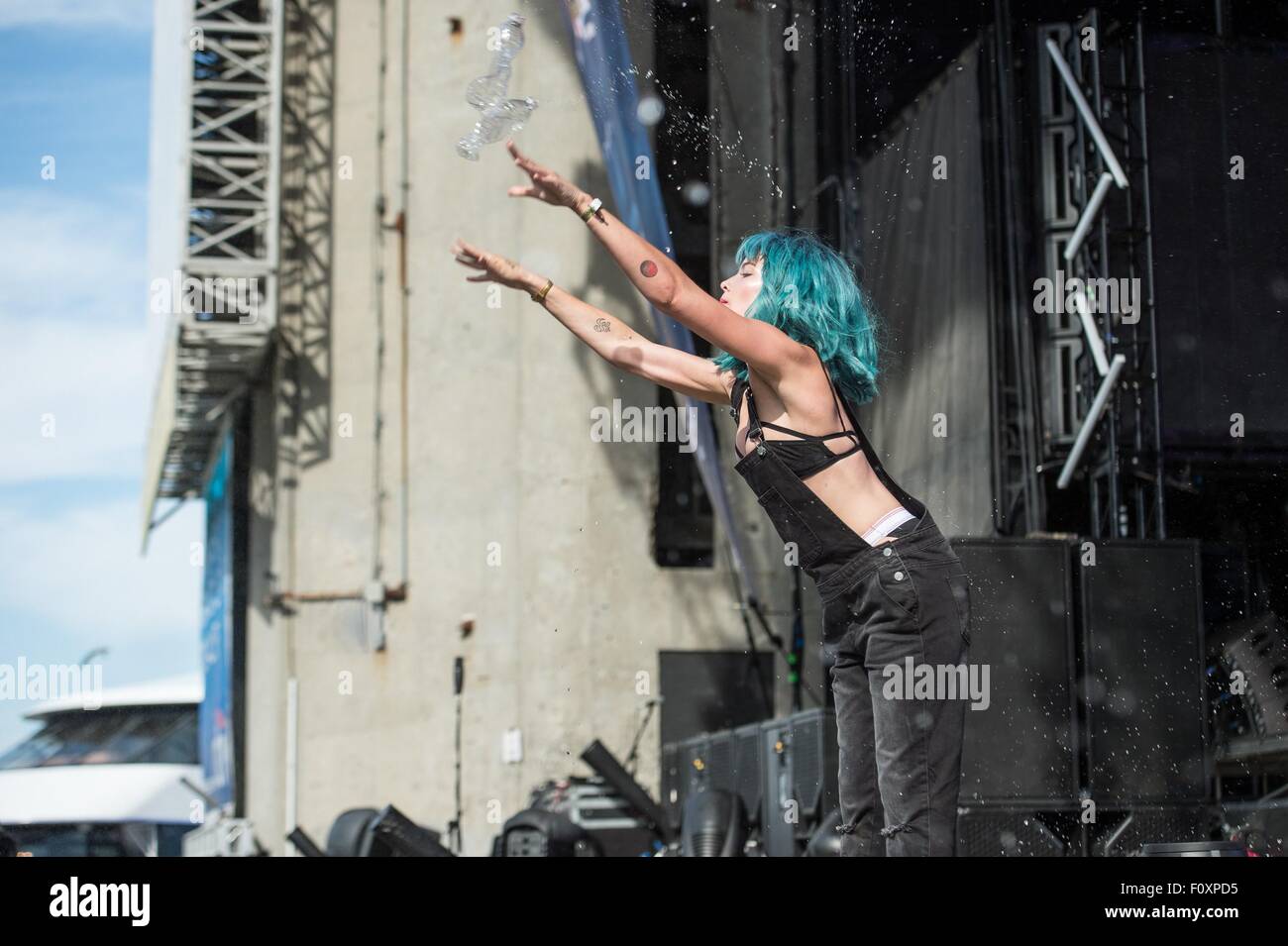 Halsey billboard hot 100 hi-res stock photography and images - Alamy