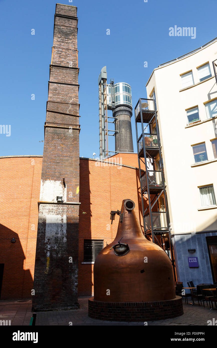 Whiskey distillery ireland hi-res stock photography and images - Alamy